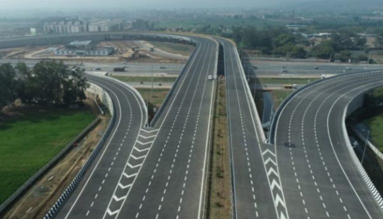 Delhi-Mumbai Expressway Completion Now Expected by 2026, Says Road ...