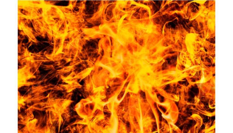 Pune: Massive Midnight Fire at Gangadham Phase 2; Heroic Rescue of Five ...